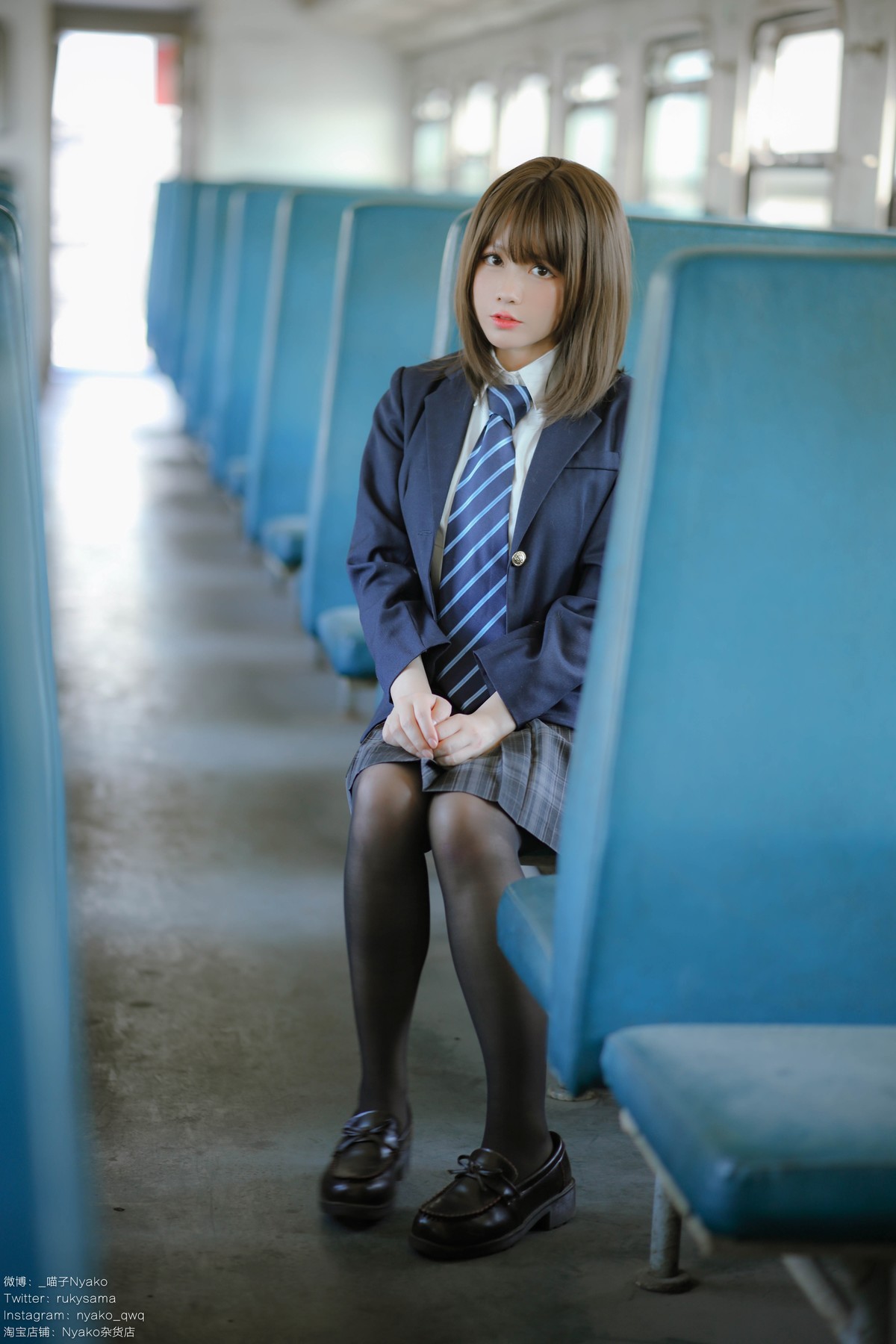 Cosplay：Nyako喵子 火车JK制服 80P - ACG壁纸